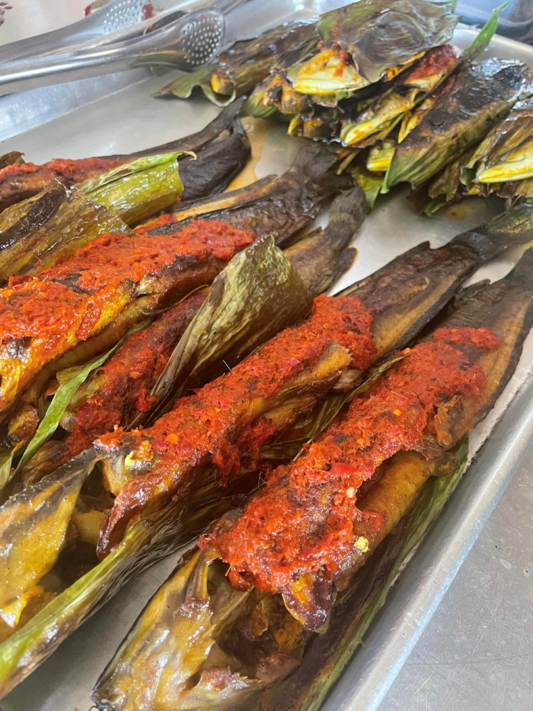13 Tempat Makan Best Seafood Di Taiping, Perak