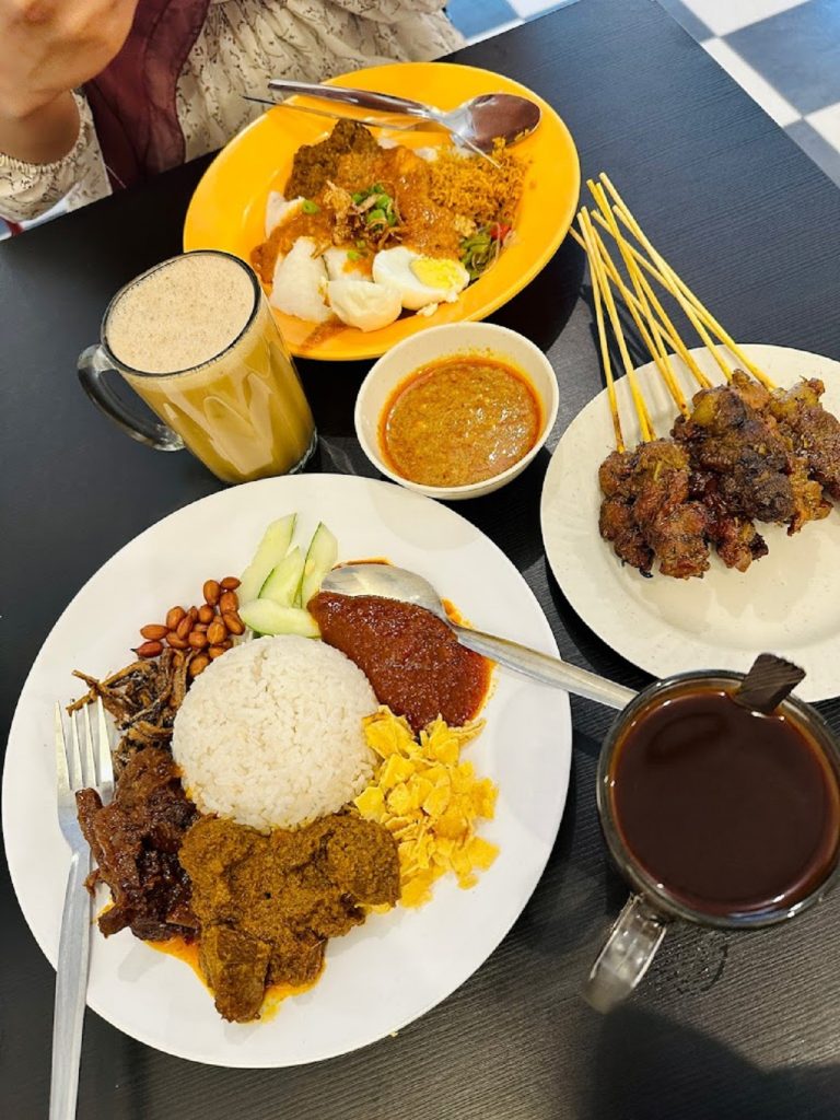 13 Tempat Makan Best Sarapan Di Muar, Johor