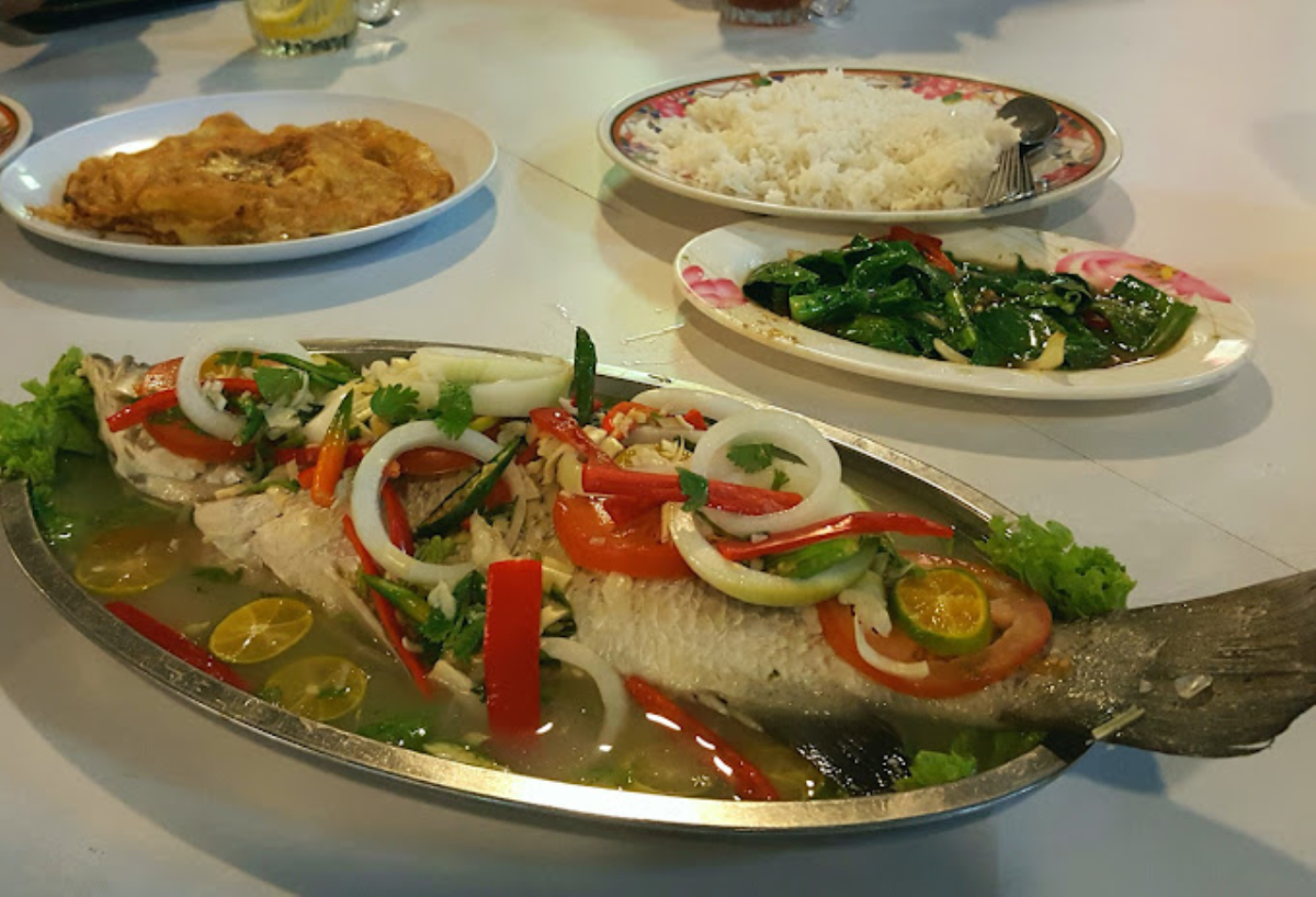 13 Tempat Makan Malam Best di Sungai Besar, Selangor