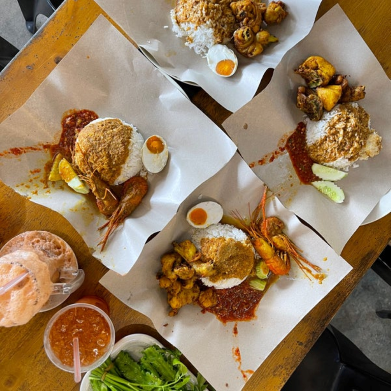 13 Tempat Makan Malam Best di Sungai Buloh, Selangor