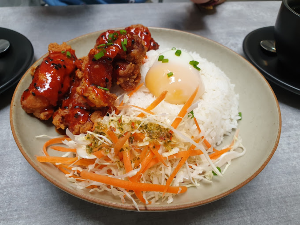 13 Kafe Menarik Untuk Dikunjungi di Sitiawan, Perak