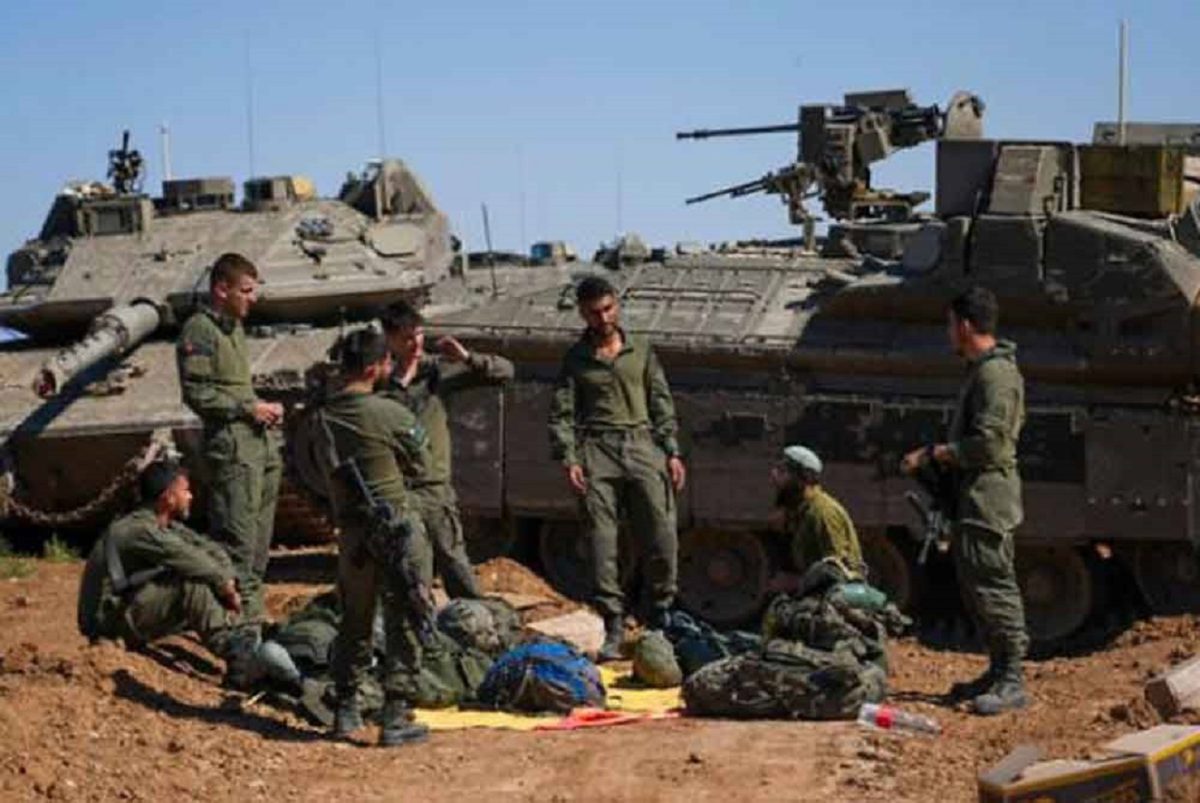 12 Askar Israel 'Diserang' Oleh Ratusan Ekor Tebuan. Allahuakbar!