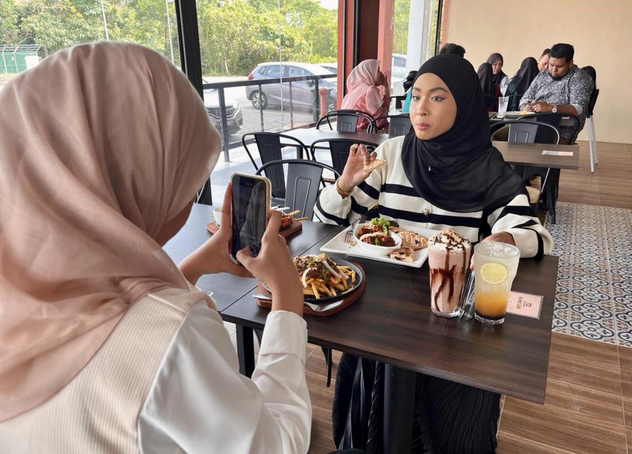 3 Influencers Masakan Terkenal Di TikTok - INFORMASI